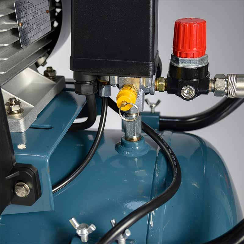 AIR COMPRESSOR 3hp/100L 322L/MIN BORMANN PRO BAT5060